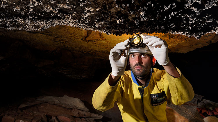 Rolex Awards - Adventures in the underworld - Video